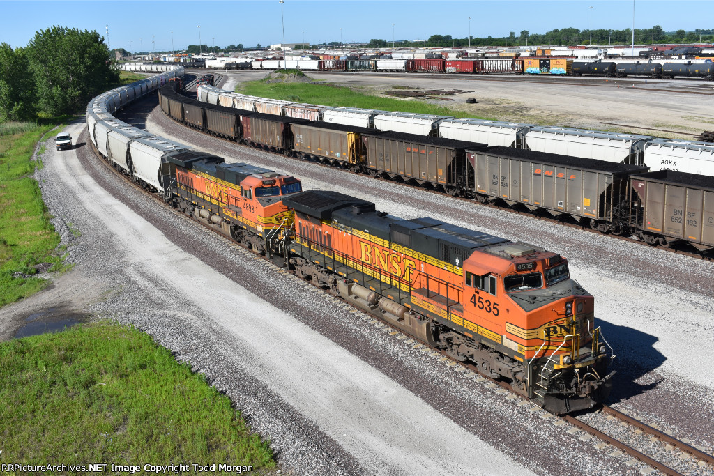 BNSF 4535
